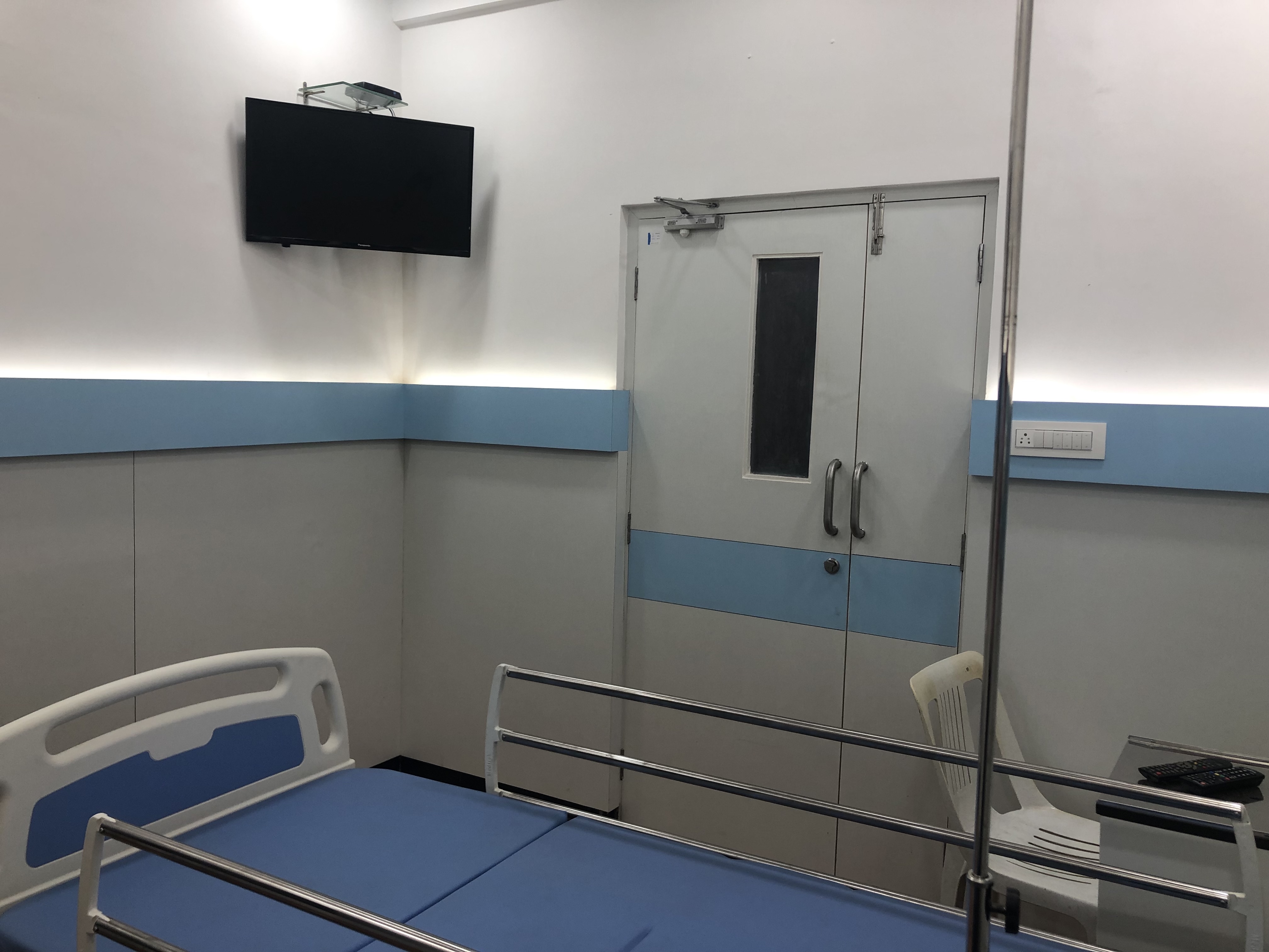 Deluxe Rooms – Chavan Hospital